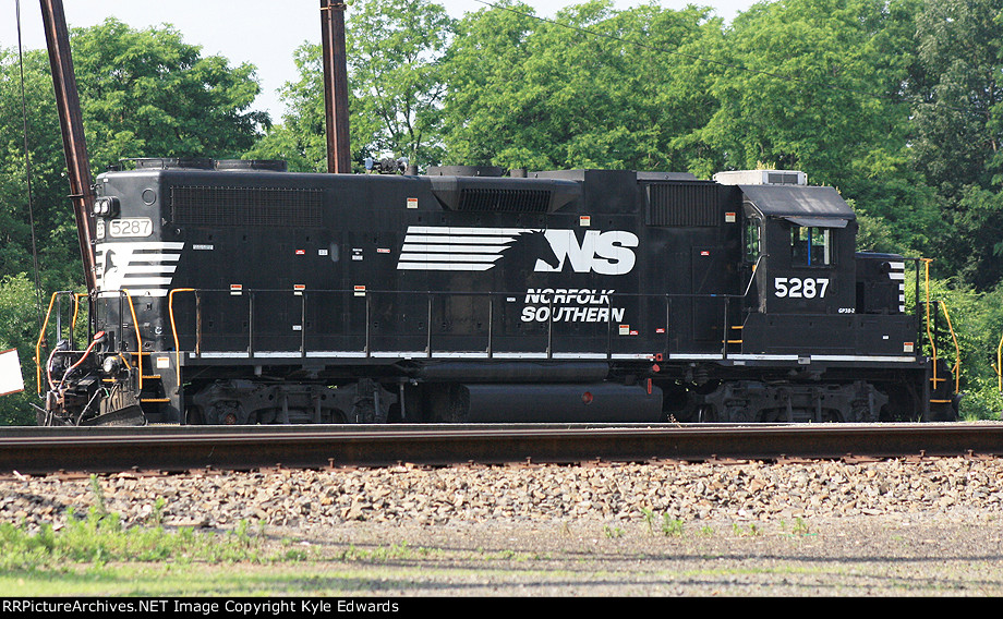 NS GP38-2 #5287